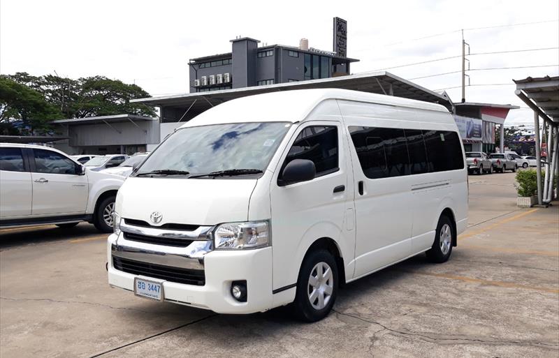 รถตู้มือสอง TOYOTA COMMUTER 3.0 รถปี2018